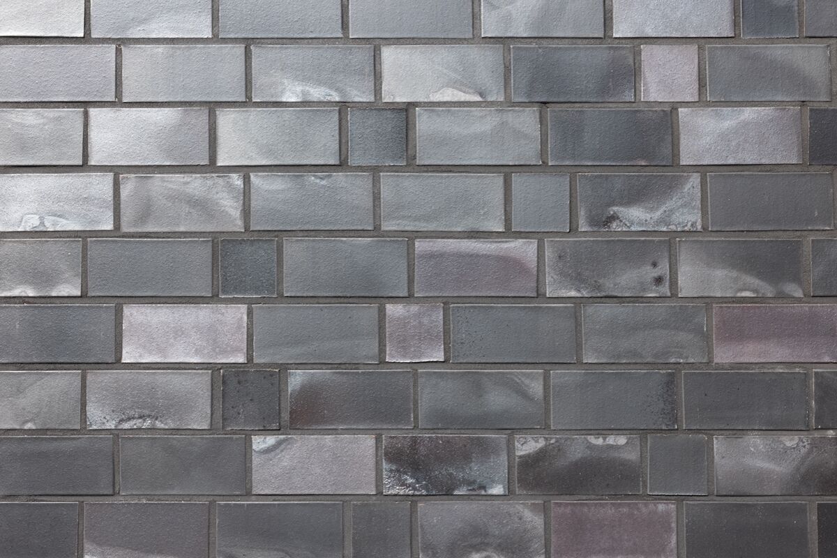 Hochwertige dunkle Klinker und Verblender in der Farbe Anthrazit ...